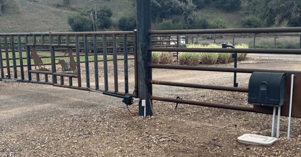 Fencing Products by Montana Fence Builders | Gateway Arch & Fence