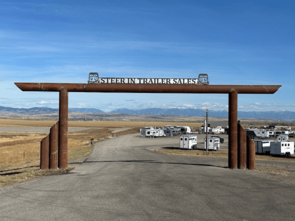 Fencing Products by Montana Fence Builders | Gateway Arch & Fence